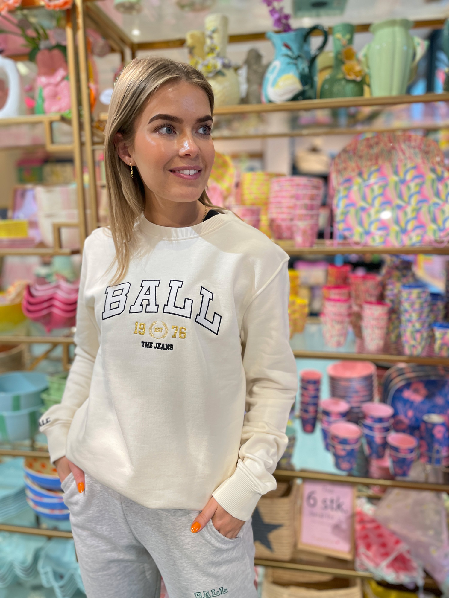 FashionDeluxe - BALL L. Taylor Sweat Offwhite | Find din favorit sweat her